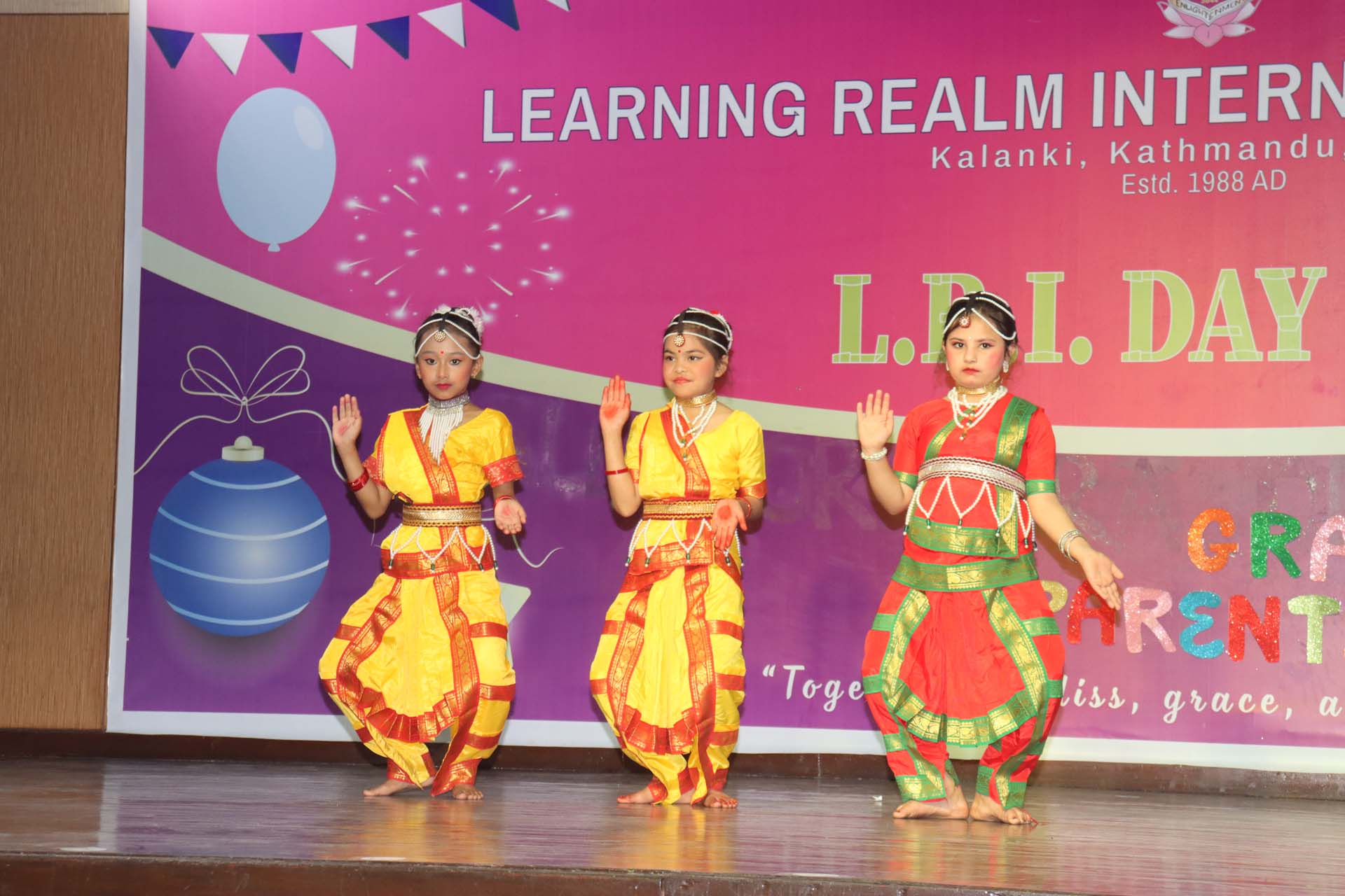 Gallery - LRI School