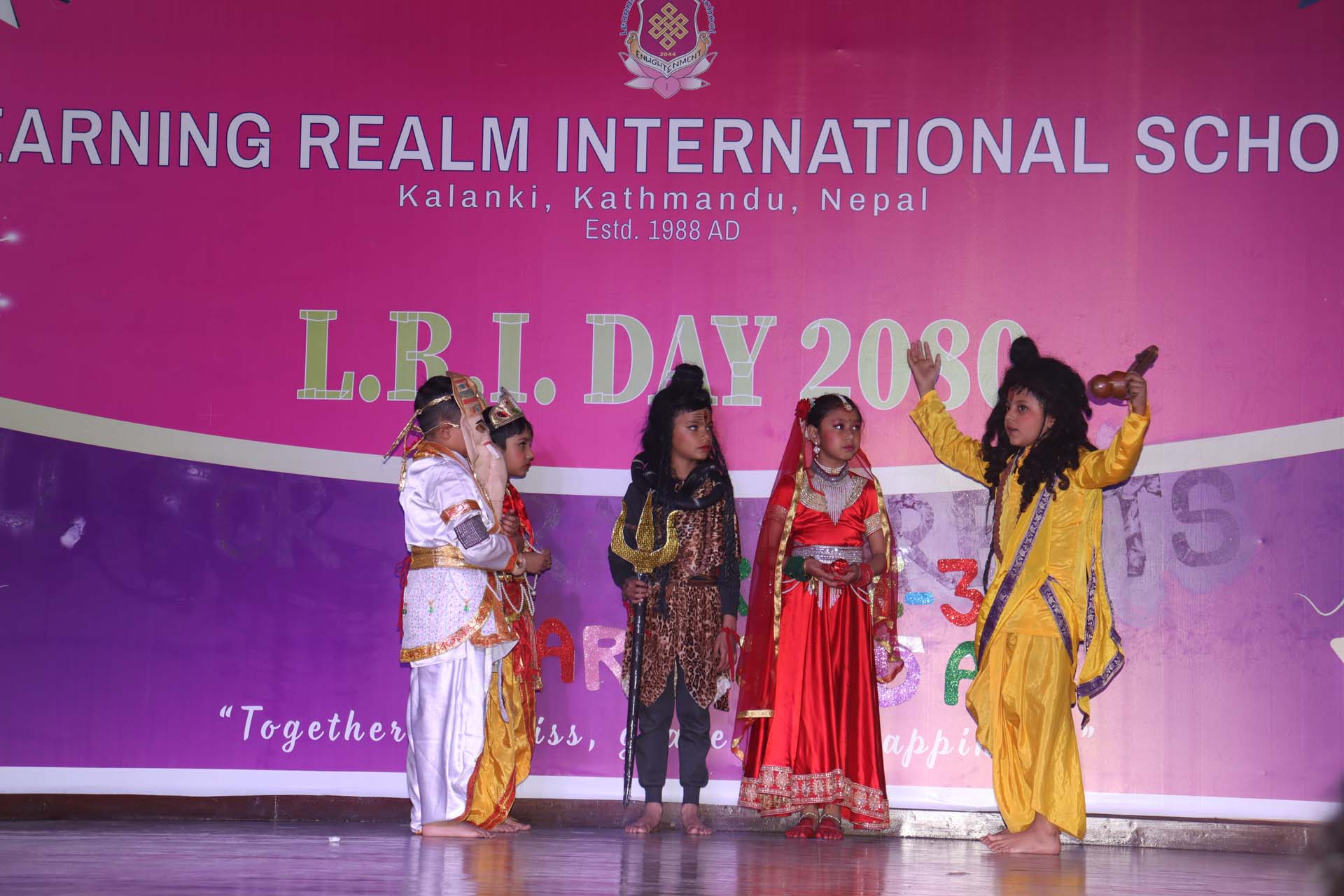 Gallery - LRI School