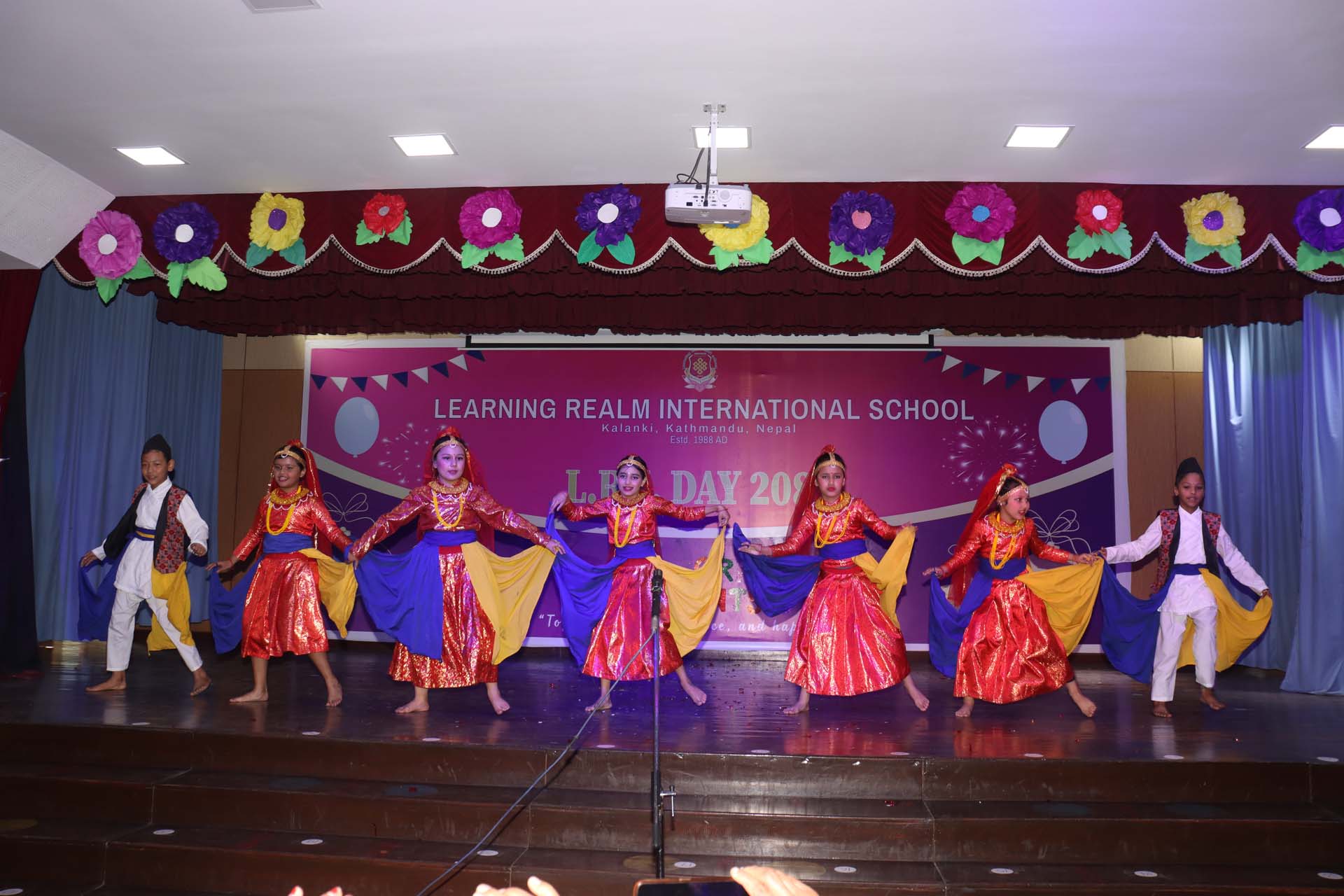 Gallery - LRI School